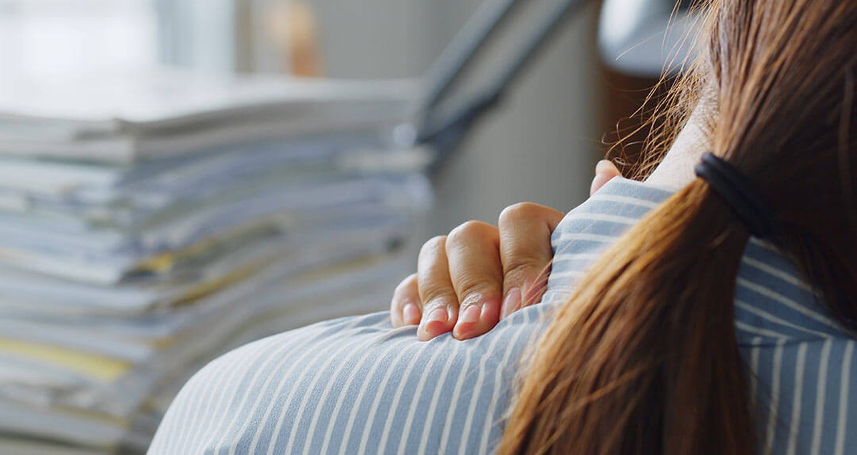 Dor na cervical: veja causas e como aliviar - Blog da Alice